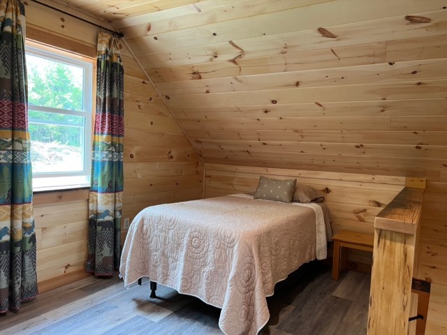 The Honeymoon – Spruce Lodge